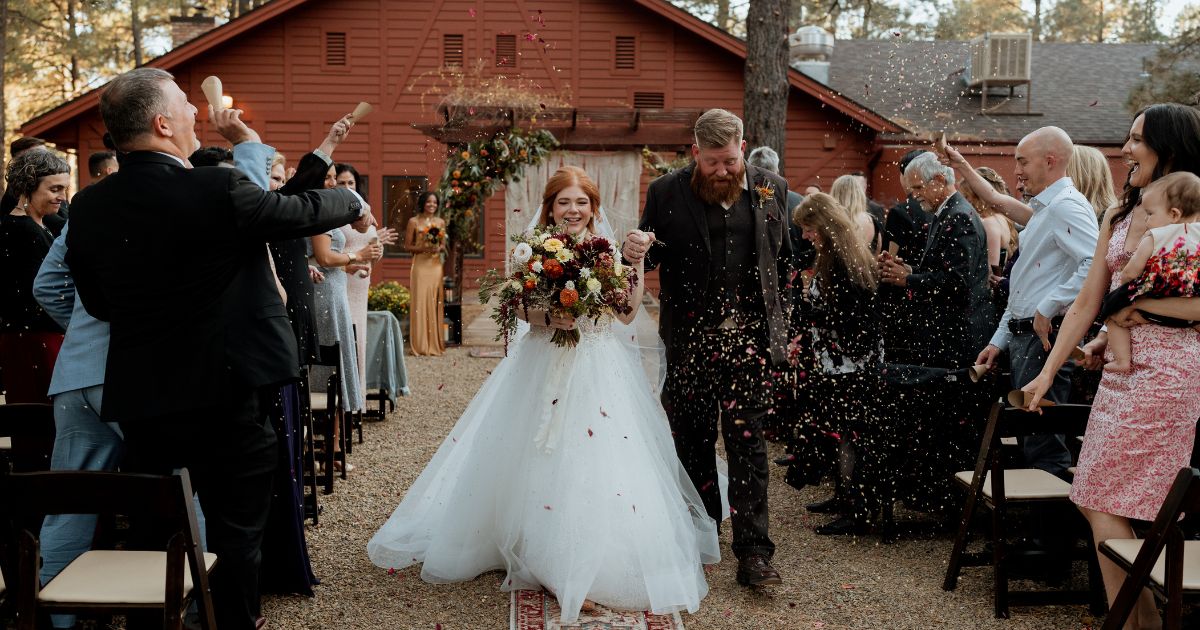 Cozy Flagstaff Fall Wedding | Elopement Photographer | Maya Papaya Pictures